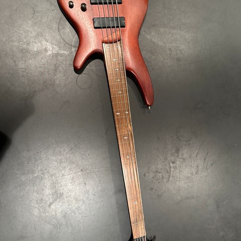 Fretless 5 String Warwick Streamer Pro M ønskes kjøpt | FINN-torget