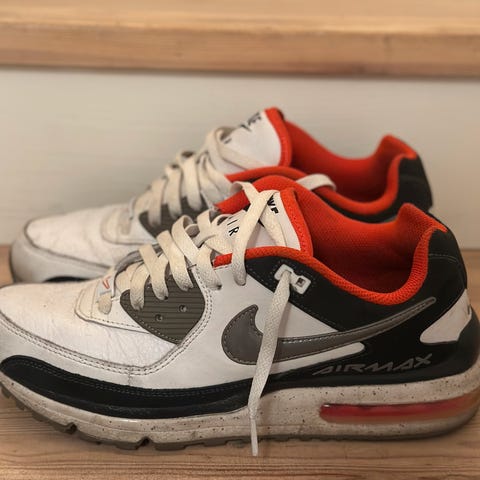 Nike Blazer Low x Sacai x Kaws | FINN-torget