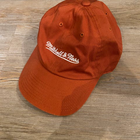 Mitchell & Ness Caps | FINN-torget