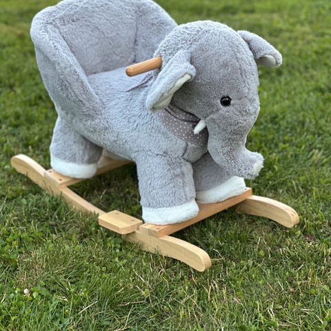 Ubrukt gyngedyr fra Yngri - Elefant | FINN-torget