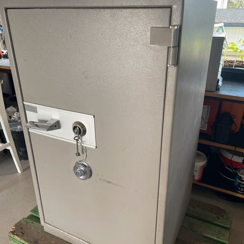 Safe. Stor og fryktelig tung | FINN-torget