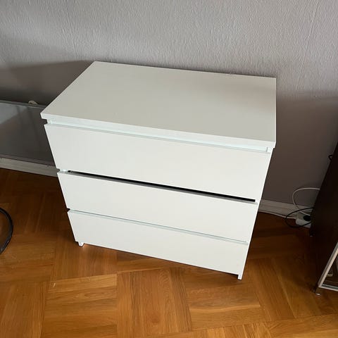 Liten kommode gis bort | FINN-torget