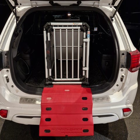 4Pets eco 2 medium med scratch guard og kollisjonspute | FINN-torget