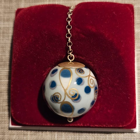 "Amari" smykke fra Anne Marie Ødegaard for Porsgrund porselen | FINN-torget