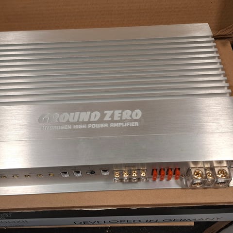 Ground zero 8’’ sub / Ground Zero mini forsterker | FINN-torget