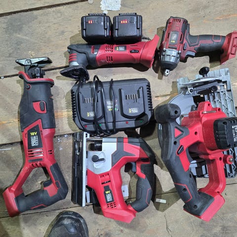 Meec 18V Batteri Med Lader ny/uåpnet | FINN-torget