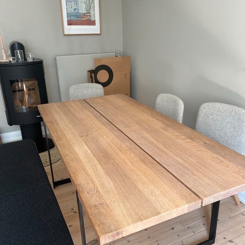 Bolia spisebord og ikea stoler | FINN-torget