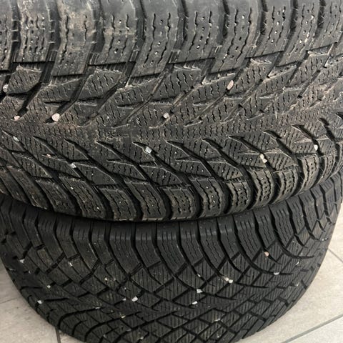 Piggfrie vinterdekk 205/55 R 16 | FINN-torget