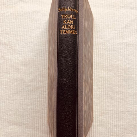 Trollmannen i Ålefjær. Axel Jensen om Axel Jensen - Jan C. Mollestad ...