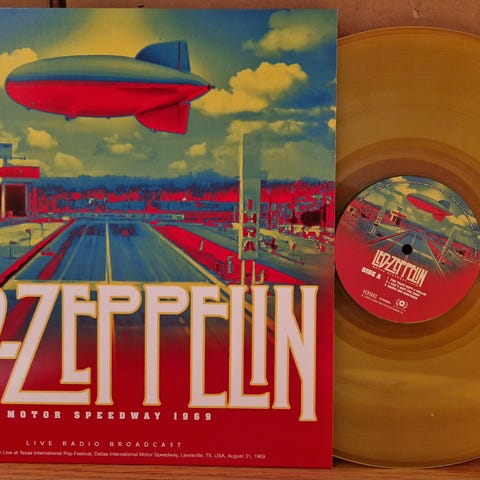 35136 Led Zeppelin - Whole Lotta Live - yellow vinyl | FINN-torget