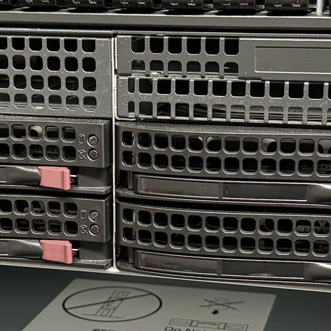 Kraftig NUC til nettverk/server | FINN-torget