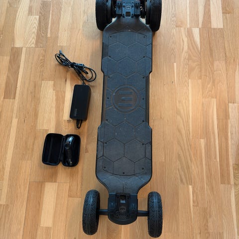 Yosemite El-longboard | FINN-torget