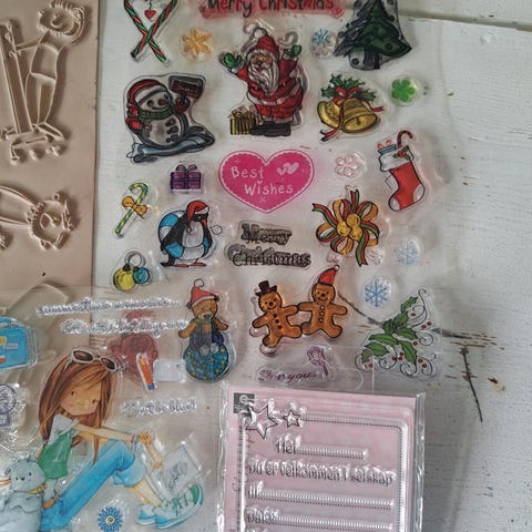 Tegne-/ fargelegging og maleutstyt | FINN-torget