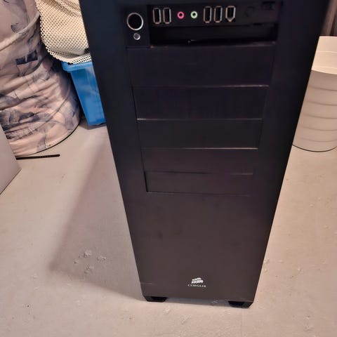 HYTE Y70 Touch Infinite 14,5" Mid Tower | FINN-torget