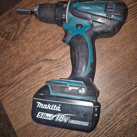 Milwaukee Right Angel Drill | FINN-torget