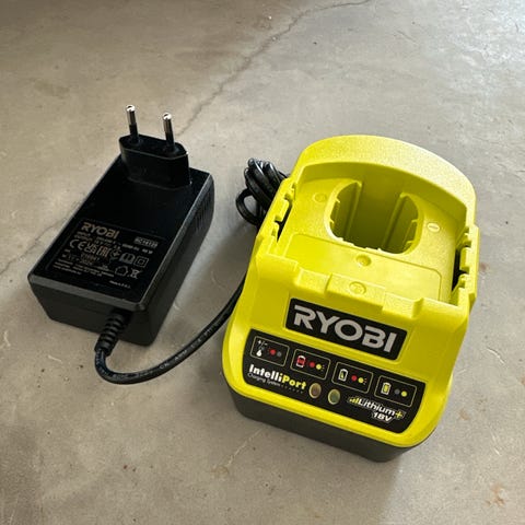 Ryobi RC18120-120C - Batteri og lader 🔋 | FINN-torget