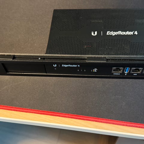 Ubiquiti Edgerouter 4 router/brannmur | FINN-torget