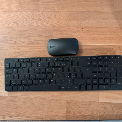 Microsoft bluetooth Designer Keyboard Mouse | FINN-torget
