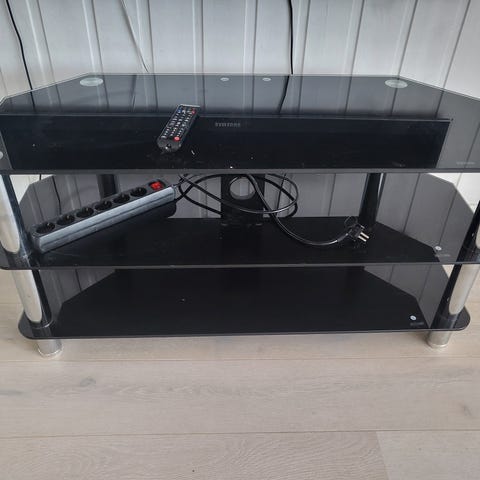 Fint TV-møbel fra JYSK | FINN-torget