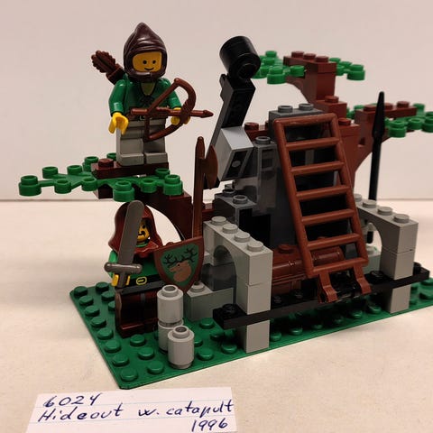 Lego ridderskjolder | FINN-torget