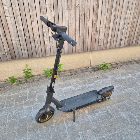 Segway Ninebot MAX G2 i god stand – appstyring og integrert lås | FINN ...