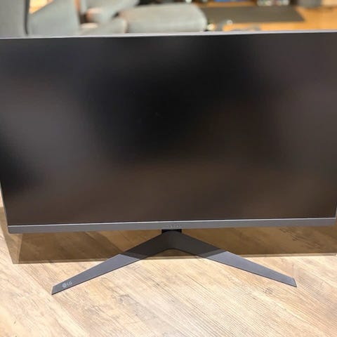 LG Ultragear 27-tommers OLED GAMING skjerm | FINN-torget