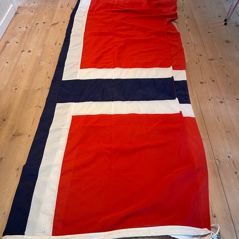 Gelenderfeste til flagg | FINN-torget