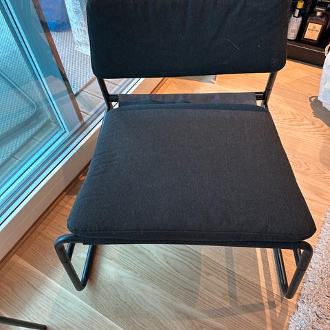 Gul stol selges | FINN-torget
