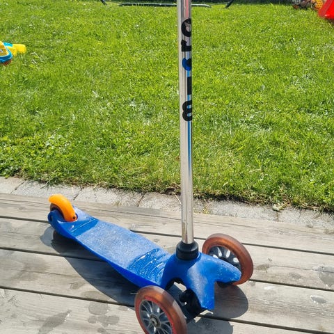 Micro sparkesykkel, skateboard mm - barn | FINN-torget