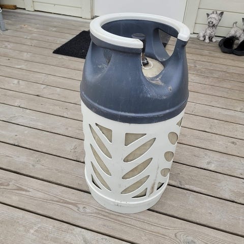 AGA Kompositt Gassflaske 10 kg Grå FULL ! Ikke brukt. Til Grill ...