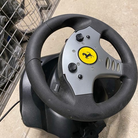 Gamle PC-spill gis bort mot henting | FINN-torget