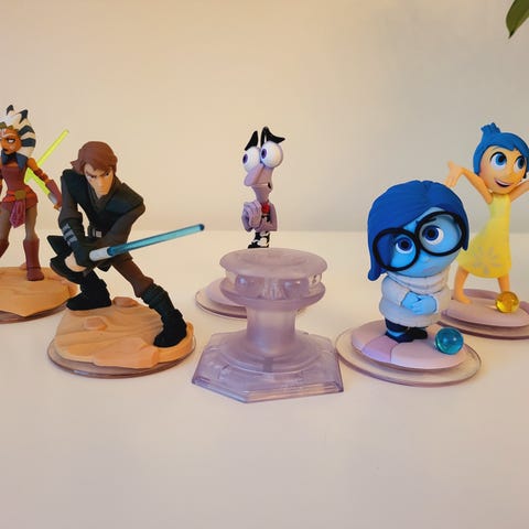 Disney Infinity figurer - Star Wars, Monster bedriften & Big Hero 2 ...