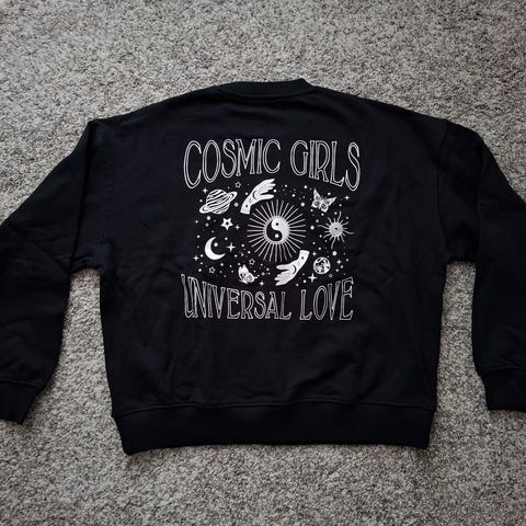 Collegegenser med blomstertrykk | FINN-torget