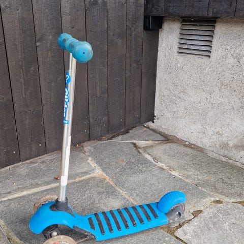 Micro Mini Micro Sparkesykkel Blå | FINN-torget