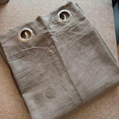 Lyshemmende gardiner, 2 stk | FINN-torget