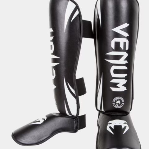 Venum shin guards | FINN-torget