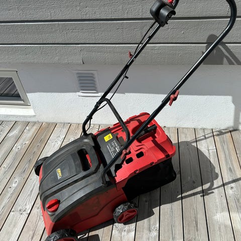 Vertikalskjærer og mosefjerner selges | FINN-torget