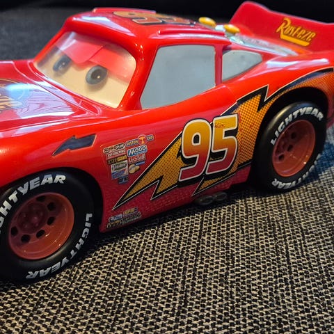 Disney Pixars Cars Lynet McQueen - Metallbil | FINN-torget