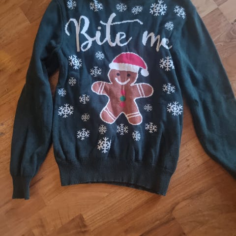 Jule genser for 12 år | FINN-torget