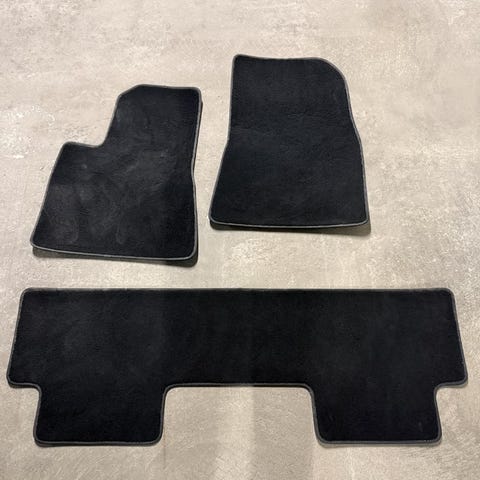 Tesla madrass model 3 brukt en gang | FINN-torget