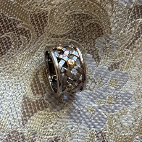 Ole Lynggaard, Vintage Hjertering i 14 kt gull med diamanter. | FINN-torget