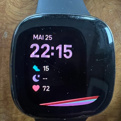 Fitbit Sense smartklokke beige | FINN-torget