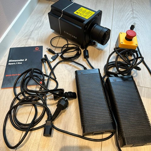 VNM Base, Cube Controls ratt og Simgrade pedaler selges | FINN-torget