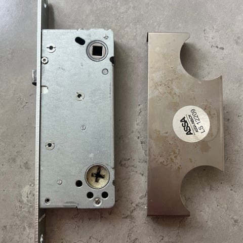 Assa Abloy låsekassar | FINN-torget