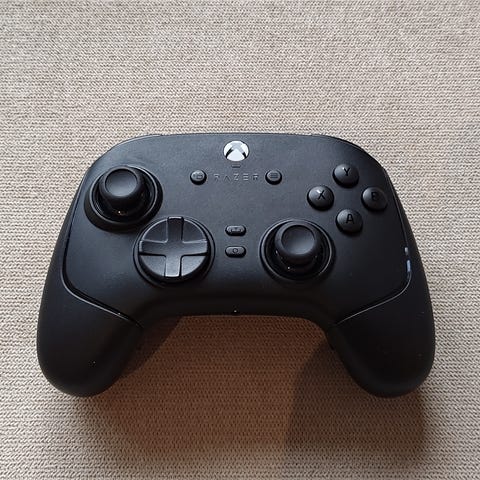 Razer Wolverine Ultimate Xbox One-kontroll | FINN-torget