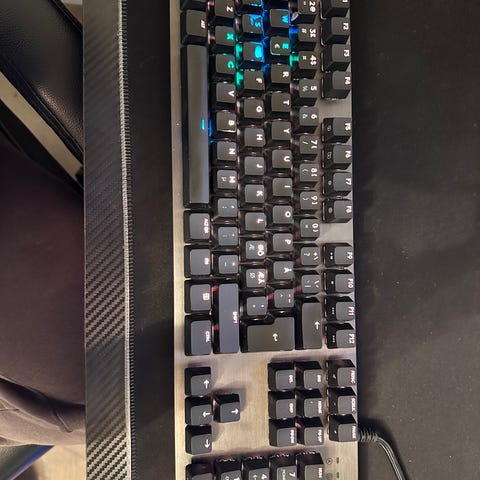 Logitech G PRO gaming tastatur | FINN-torget