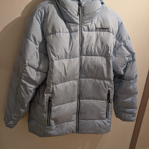 Amundsen dunjakke med avtagbare armer | FINN-torget