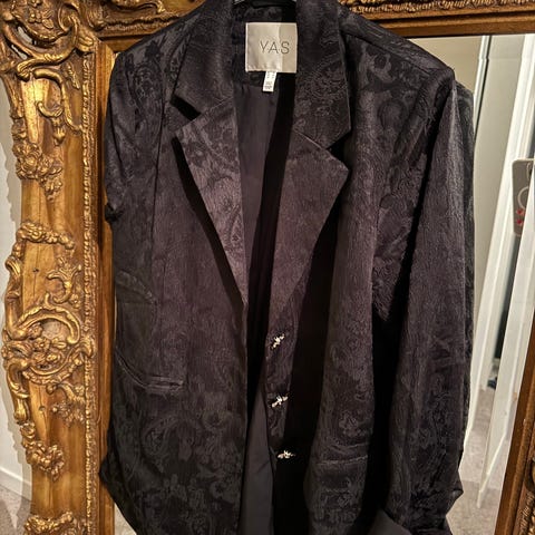Helt ny blazer fra Yas | FINN-torget
