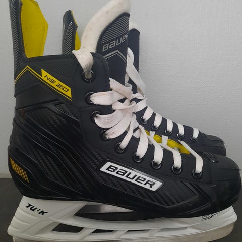 Bauer Ishockey Skøyter Barn Str 39 Svart og Brun | FINN-torget