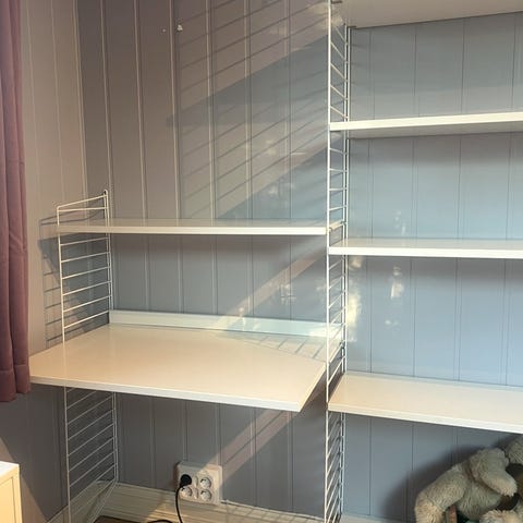 String Stringhylla Vegghylle Metall hvit | FINN-torget